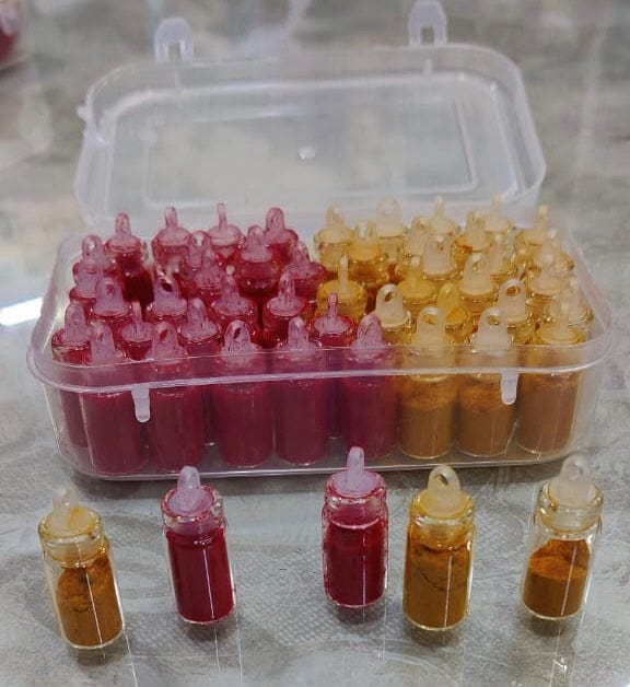 Pack of 50 Haldi kumkum combo for Rakhi, Pooja and Shagun Haldi Kumkum ...