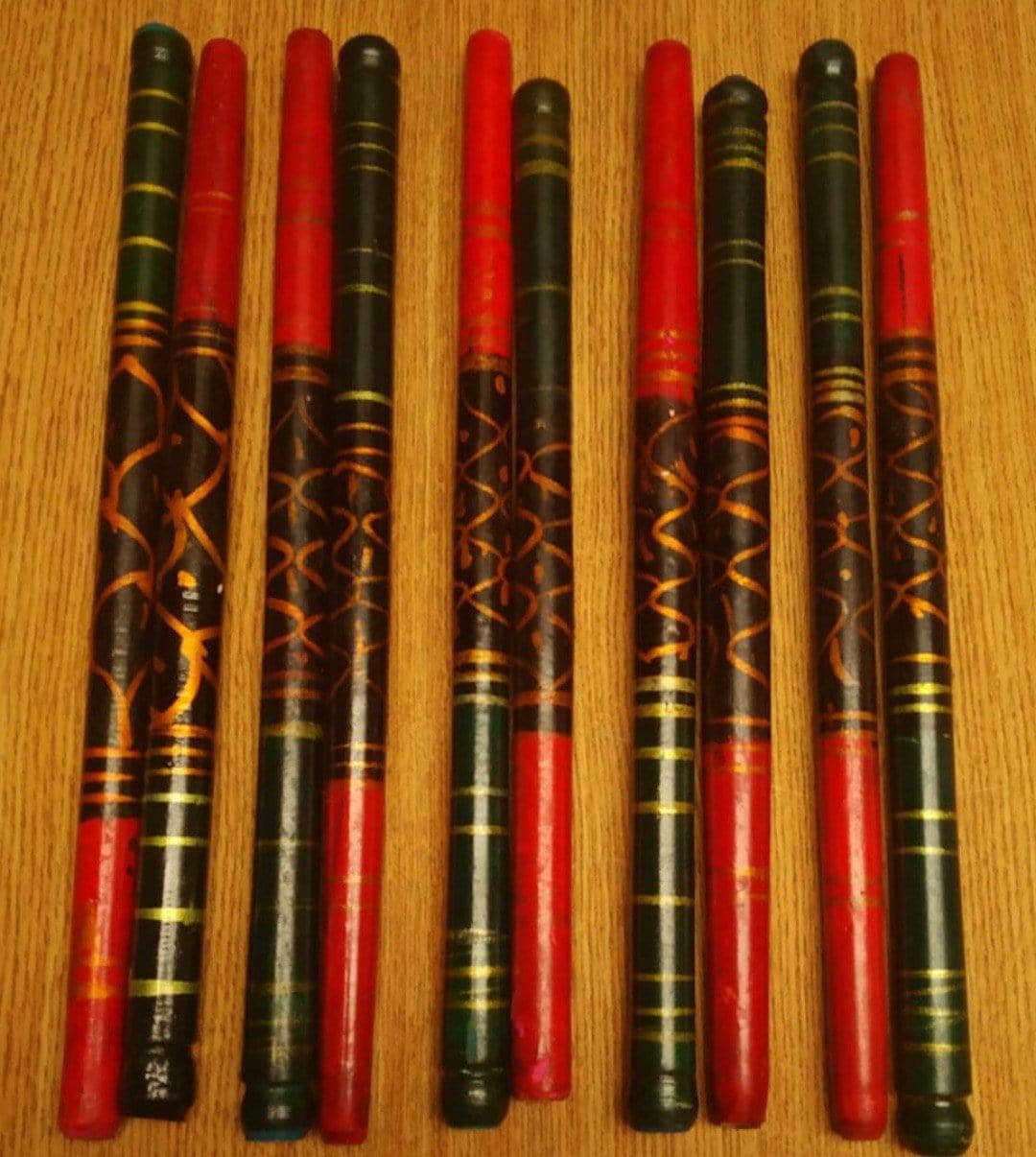 Dandiya Sticks Dance Premium Photo | Dandiya Sticks For Indian Folk