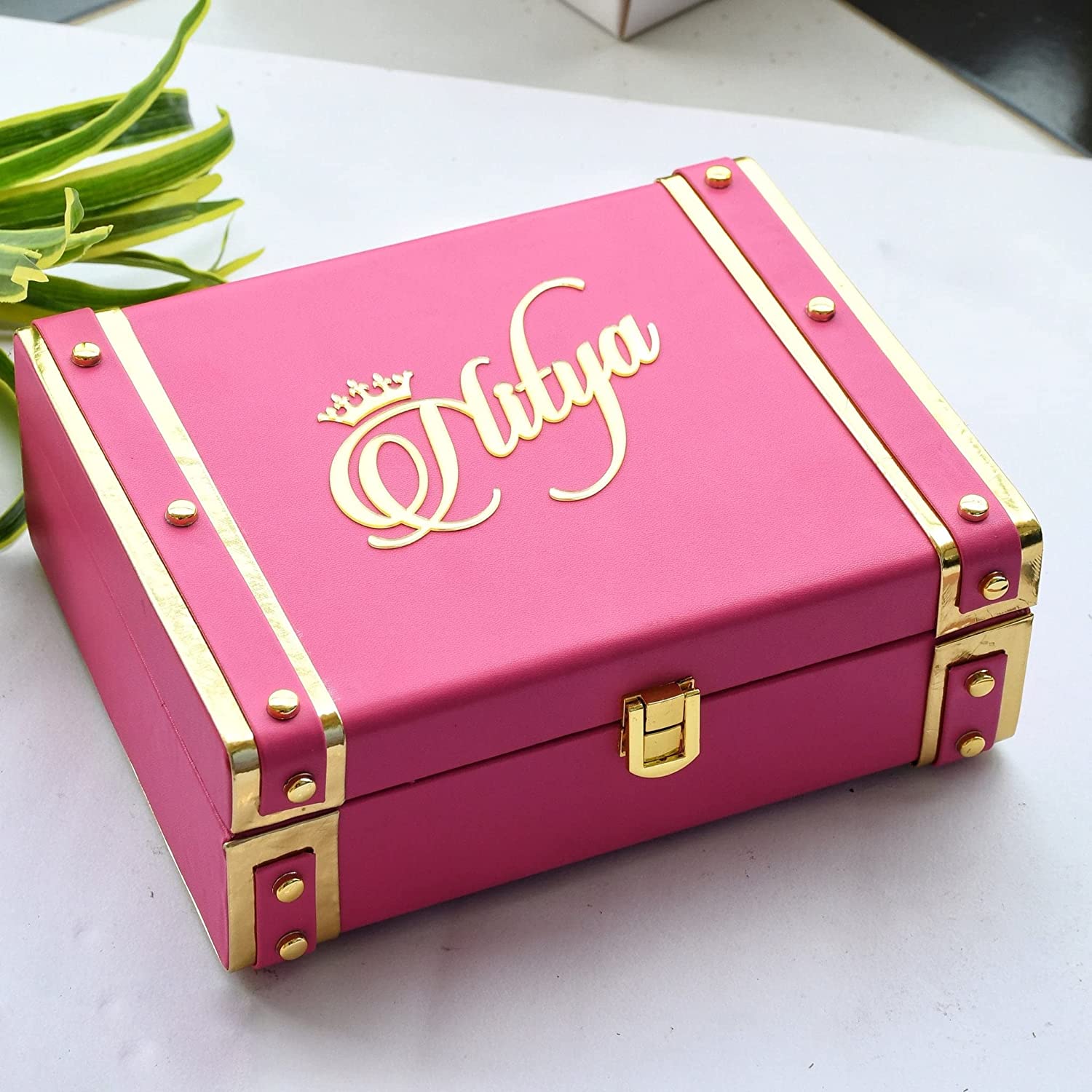 LAMANSH® Customized Name Trunk boxes with custom name plates / Persona ...